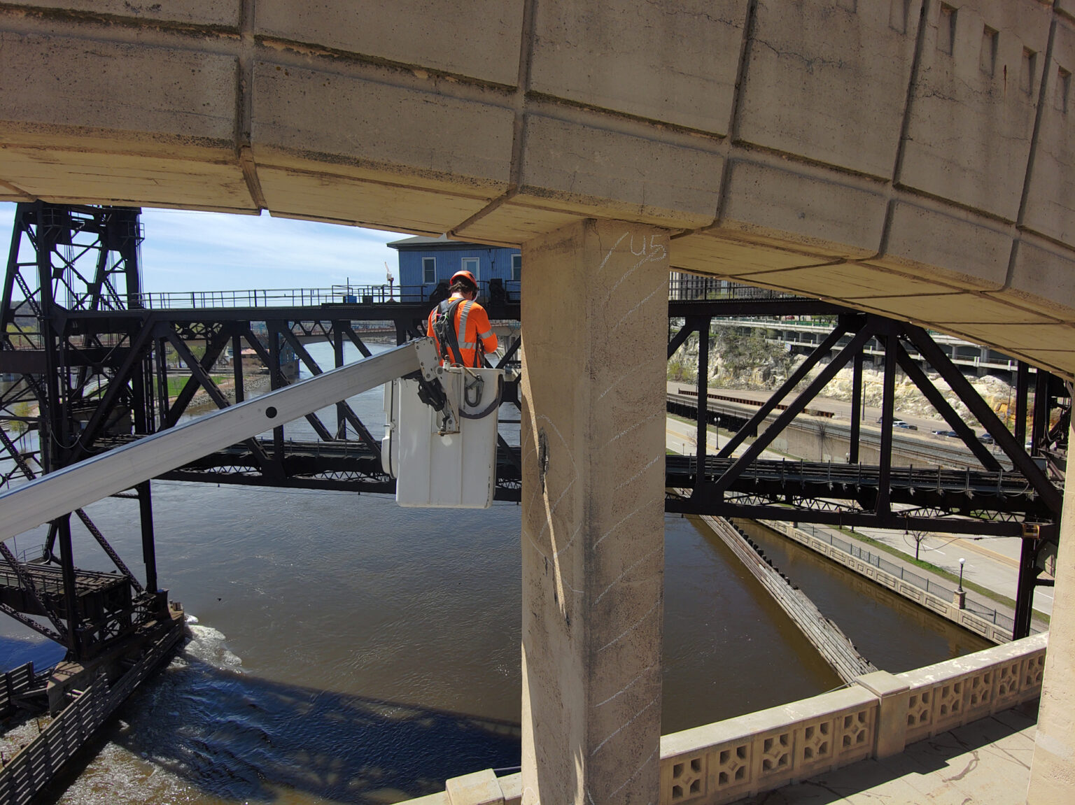 How America's Engineers Inspect 600,000 Bridges with AI